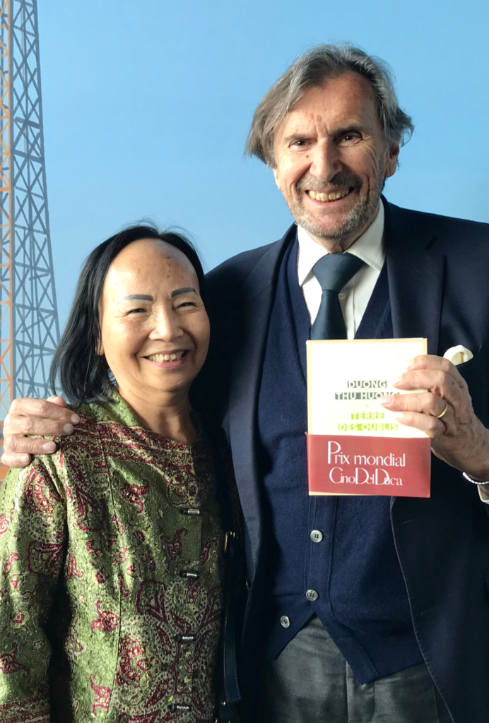 21/04/2023 : l’écrivaine Duong Thu Huong reçoit le prix mondial Cino ...